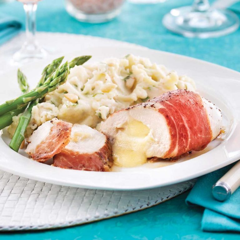 Poulet farci au brie, sauce au miel et vin blanc - 5 ingredients 15 minutes
