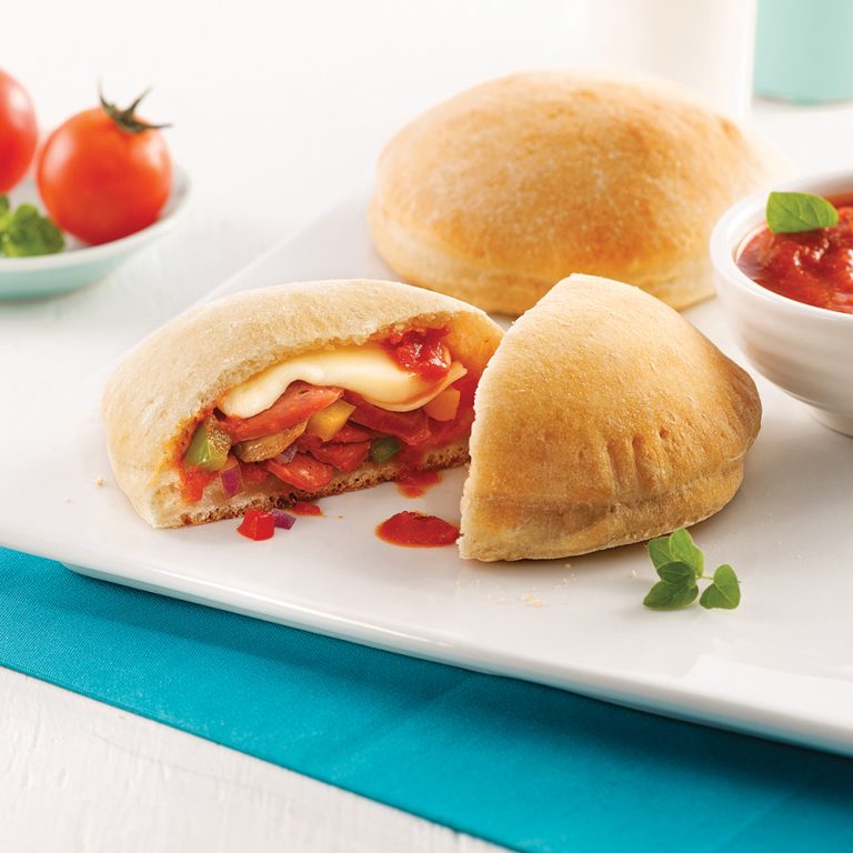 Pizzas-pochettes toutes garnies - 5 ingredients 15 minutes