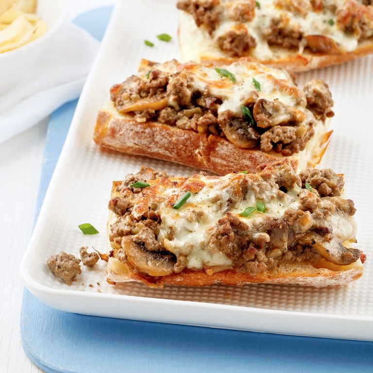 Baguette farcie au bœuf Stroganoff - 5 ingredients 15 minutes
