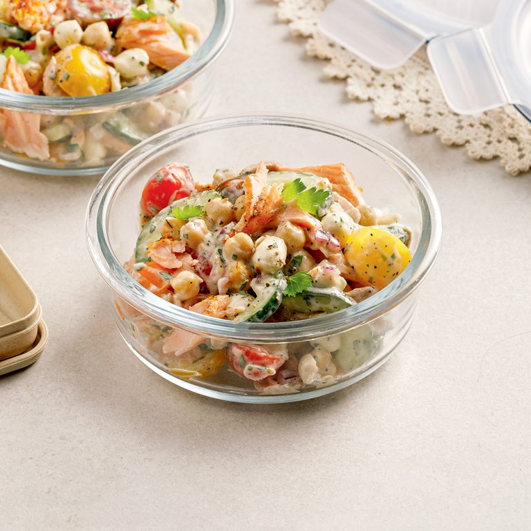 Salade-repas au saumon et pois chiches - 5 ingredients 15 minutes