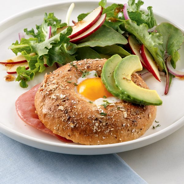 Bagels oeuf dans le trou au jambon - 5 ingredients 15 minutes
