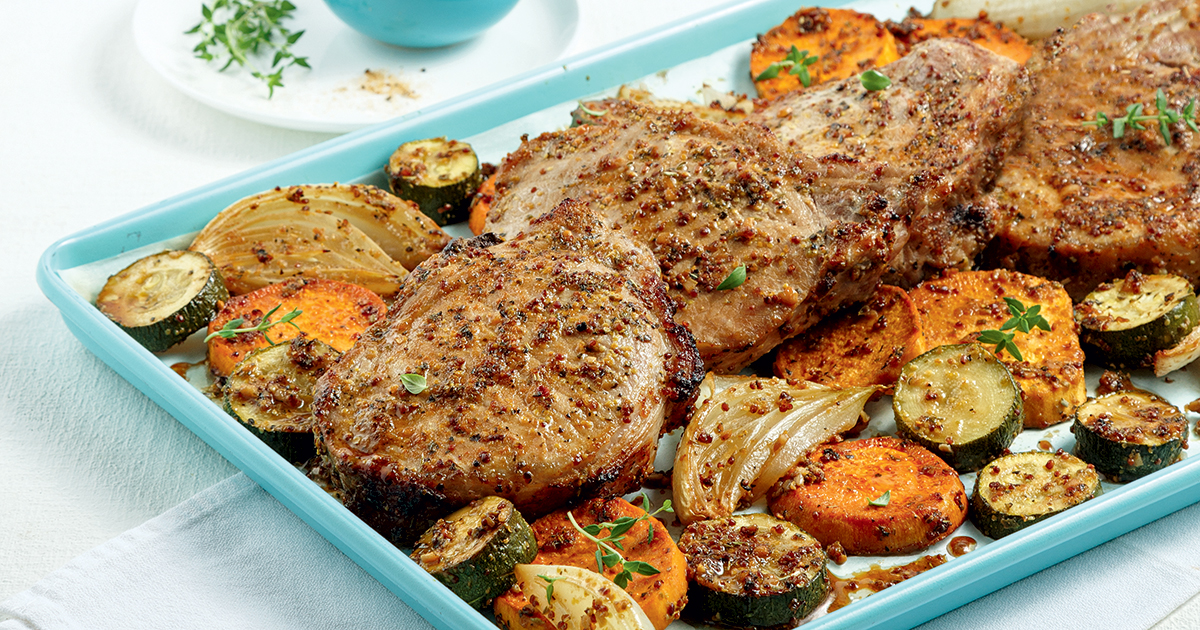 Plaque de côtelettes de porc et légumes assaisonnés - 5 ingredients 15 ...
