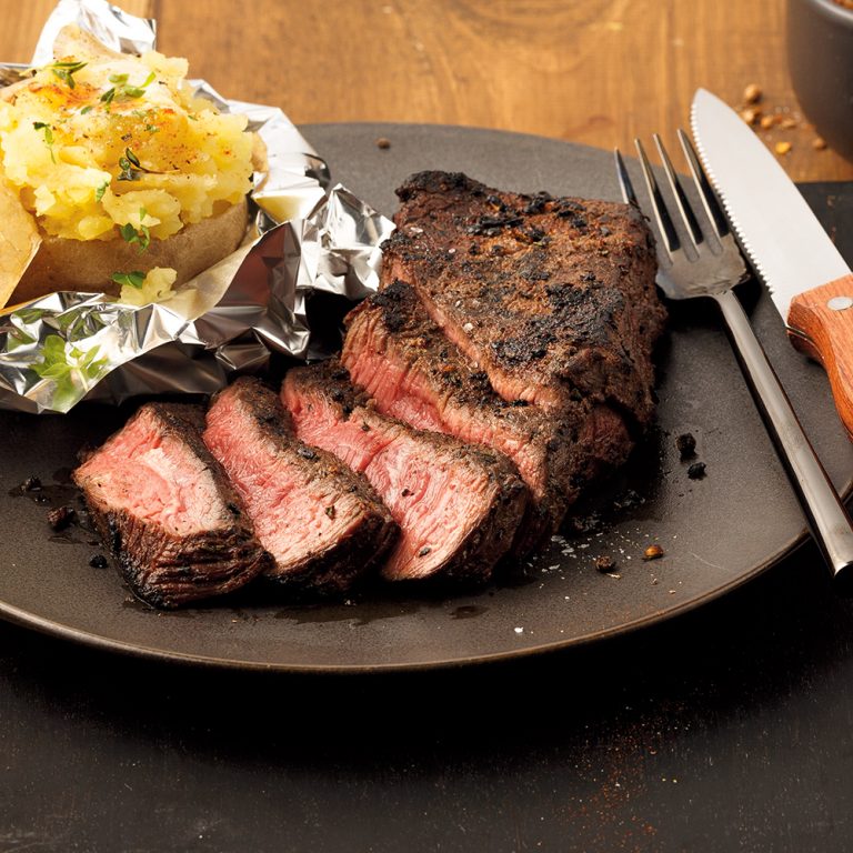 Steaks de boeuf saisis sur la braise - 5 ingredients 15 minutes