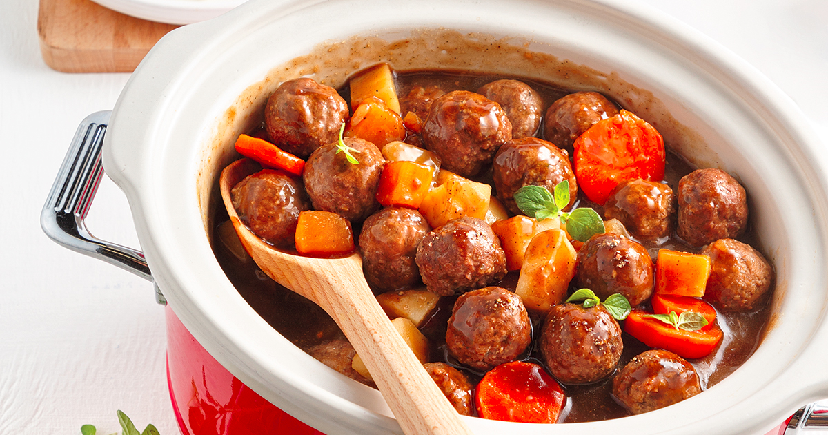 Ragoût de boulettes à la mijoteuse - 5 ingredients 15 minutes