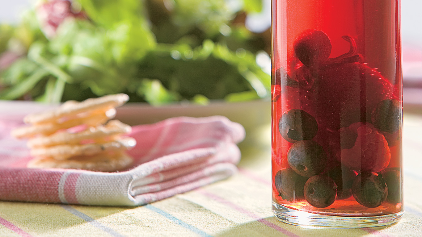 Vinaigre aux arômes de fruits rouges - Les recettes de Caty