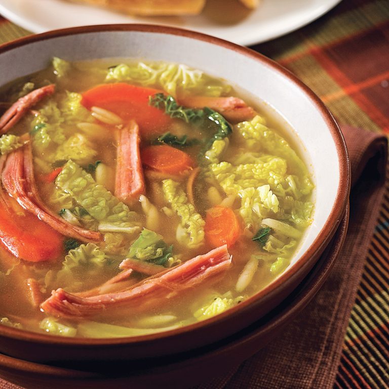 Soupe au chou frisé, au jambon et à l'orzo - Les recettes de Caty