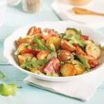 Salade tiède de pommes de terre grelots, bacon et roquette - Je Cuisine